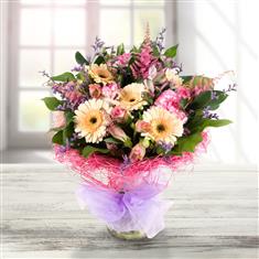 Lucy Butler Flowers - Florist Chipping Sodbury 01454 324311